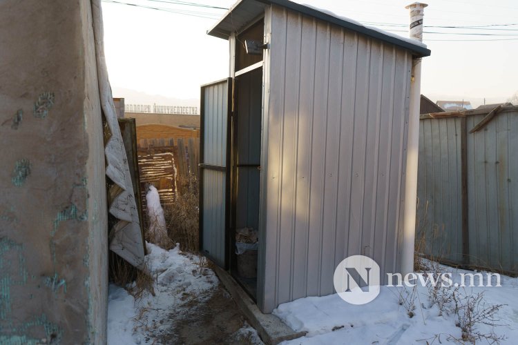 Нүхэн жорлонгийн судалгаанд биш нүүрлэх аюулд мөнгө тусга News Mn